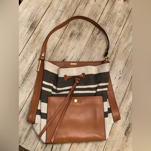 Louise et Cie | Bags | Louise Et Cie Shoulder Bag | Poshmark